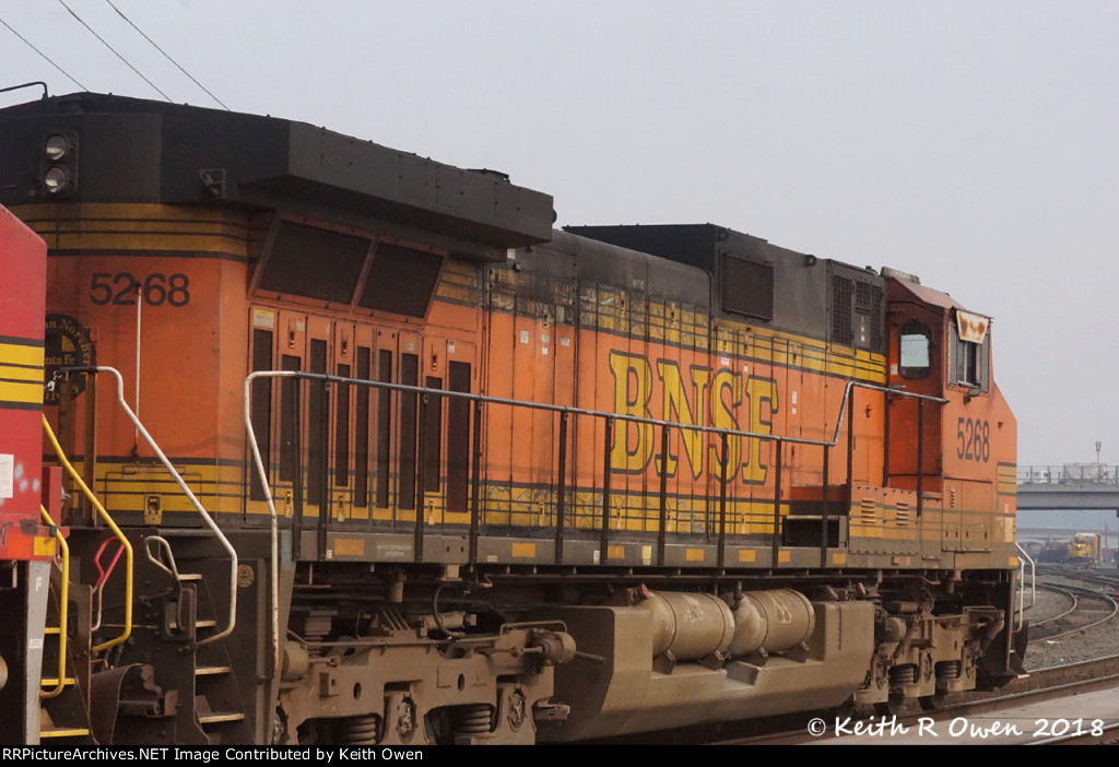 BNSF 5268